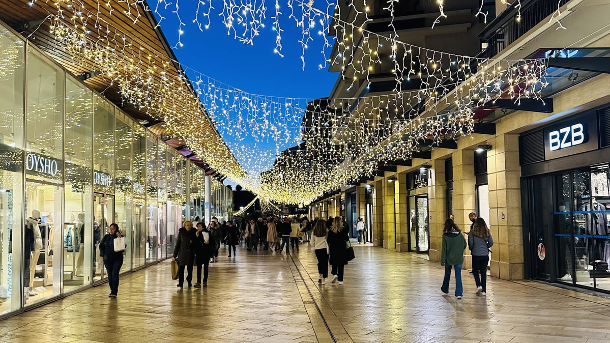 Illuminations for shopping centers | Leblanc illuminations